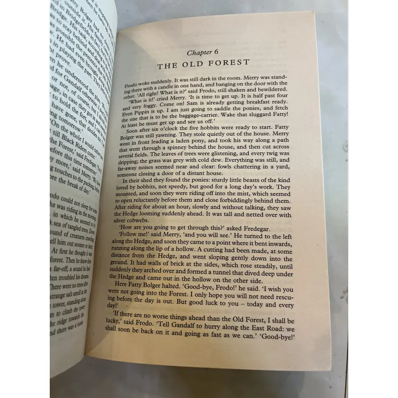 The Hobbit The Lord Of The Rings - J.r.r. Tolkien (3 Tập) - Oreka.vn