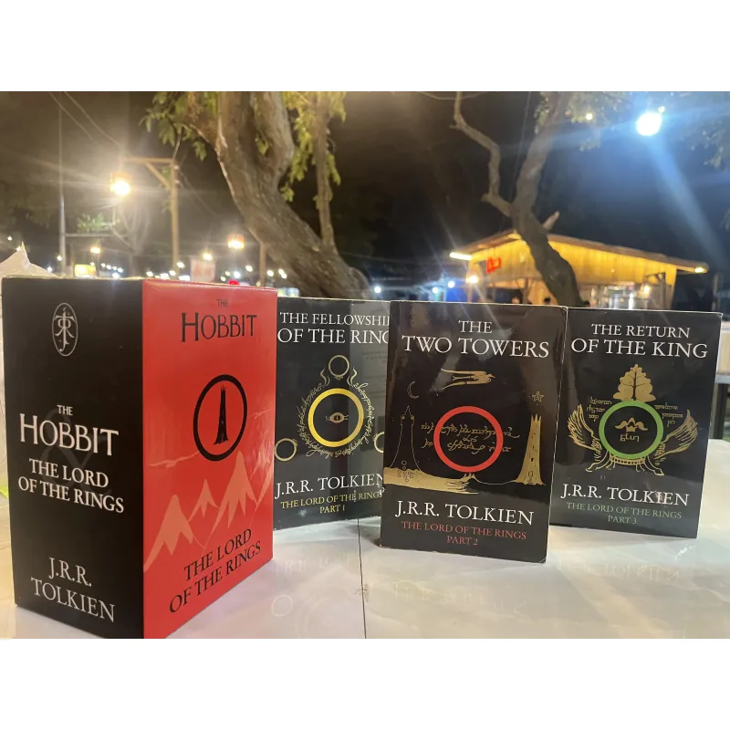 The Hobbit The Lord Of The Rings - J.r.r. Tolkien (3 Tập) - Oreka.vn