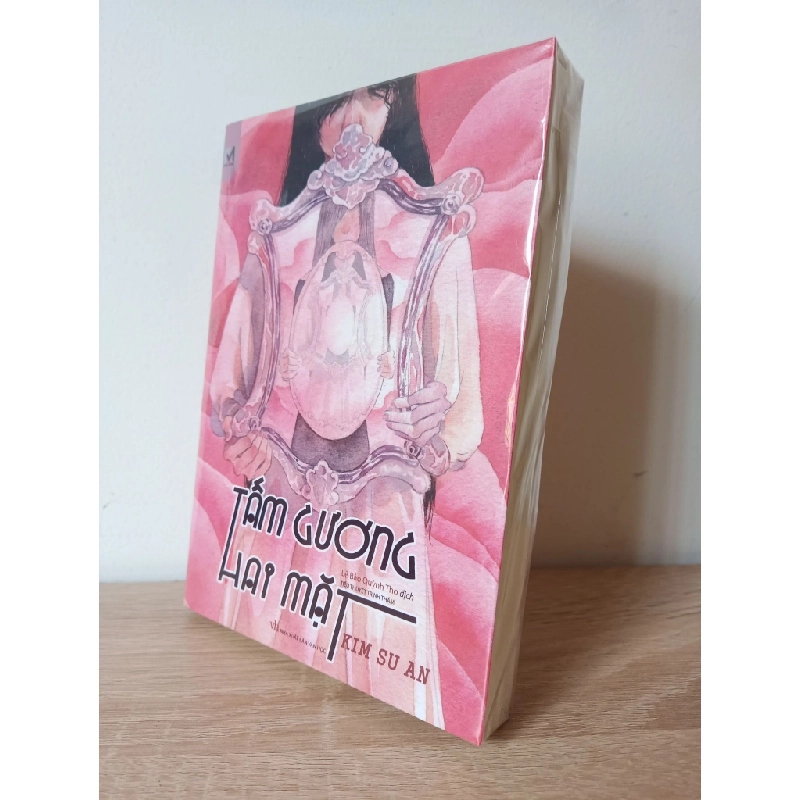 Tấm Gương Hai Mặt - Kim Su An New 95% Hcm.asb1107 - Oreka.vn