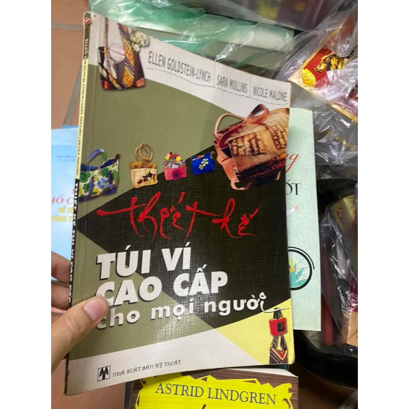 Sách Thiết kế túi ví cao cấp cho mọi người - Oreka.vn