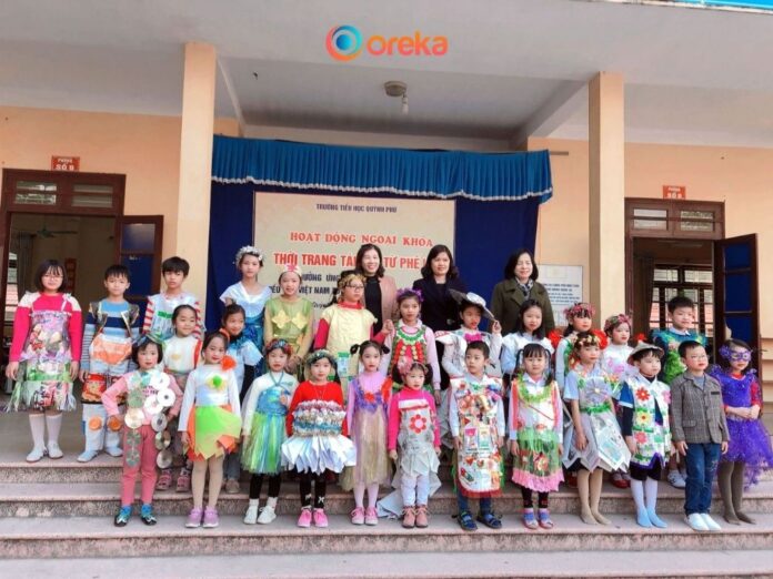 Các Ý Tưởng Thiết Kế Trang Phục Bằng Đồ Tái Chế Độc Đáo